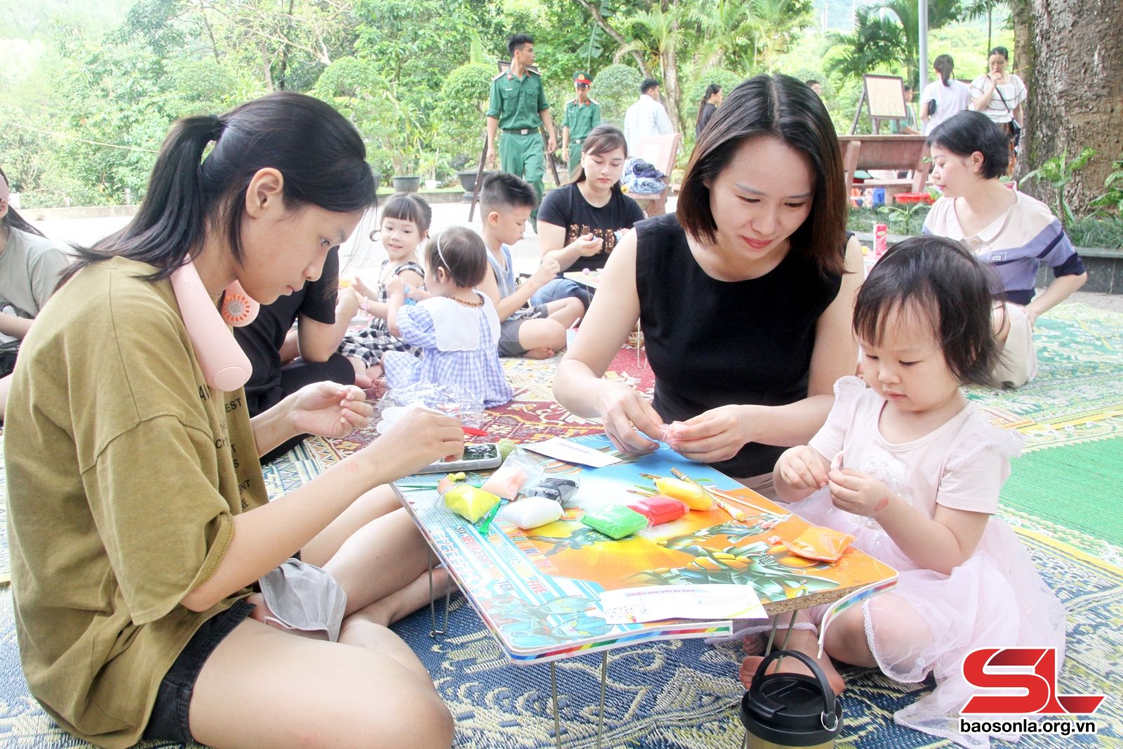 Hơn 300 em tham gia chương trình thiếu nhi với di sản