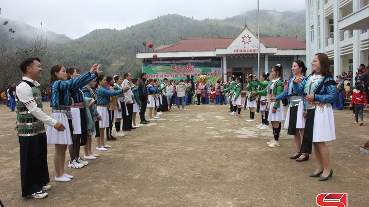 Actions taken to preserve, tap cultural identity of Mong ethnic group