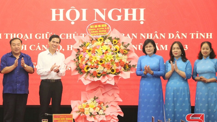 Jias cơưv siz thav txix li Chủ tịch UBPX tỉnh thiaz cán bộ, hội viên ...