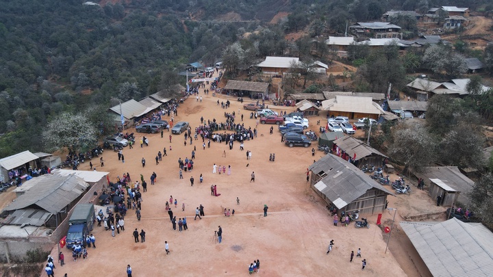 Muong La Hawthorn Flower Festival 2024 features cultural, art and ...