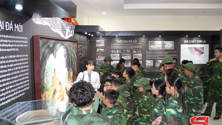 More than 300 children participate in "Children with Heritage" programme