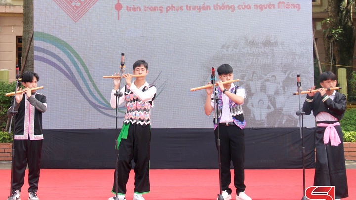 Ngân vang sáo Mông trong nghệ thuật đương đại